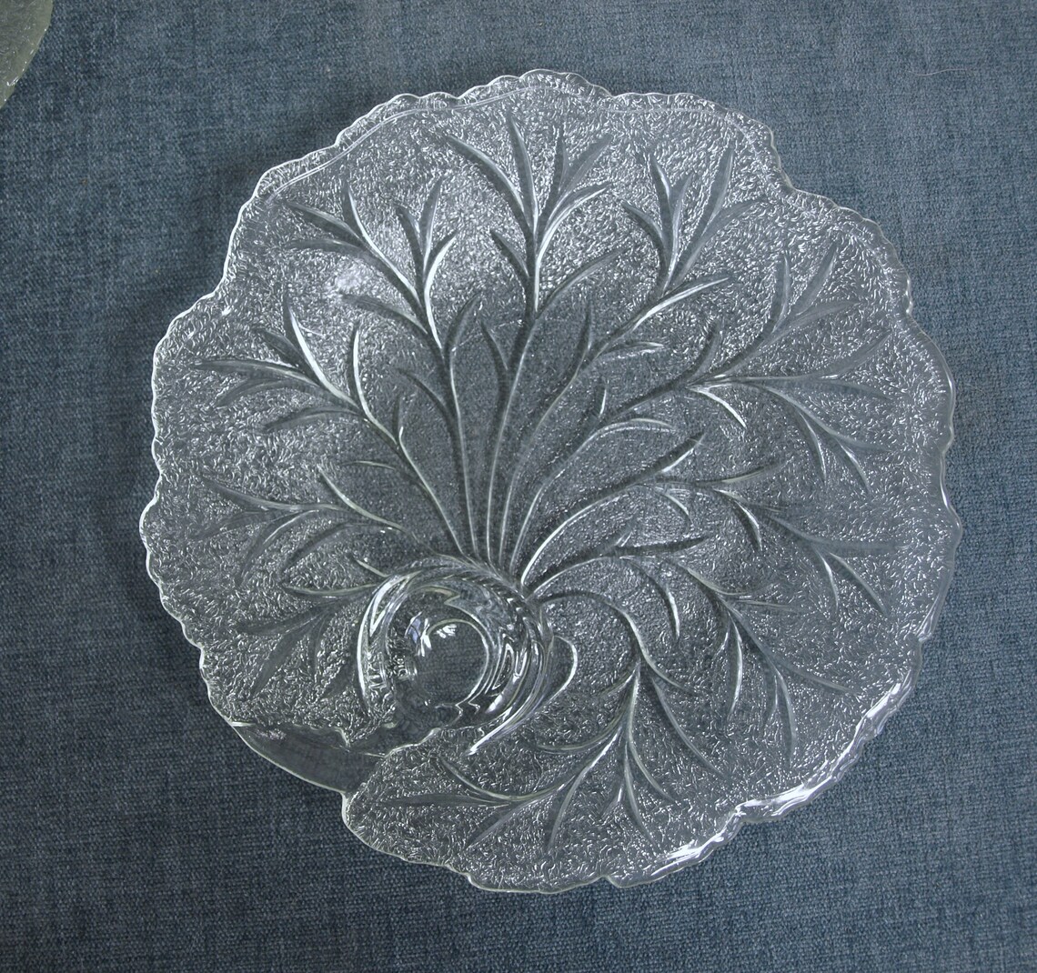 Vintage Indiana Glass Co. Pebble Leaf Pattern Snack Plate - Etsy