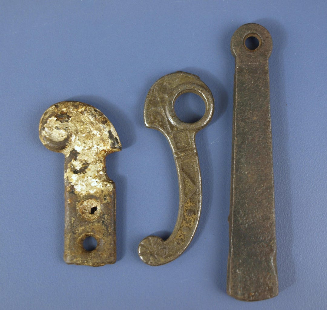 Antique Iron Catches & Keepers Door Handle Hardware Lot - 3 Pieces ...