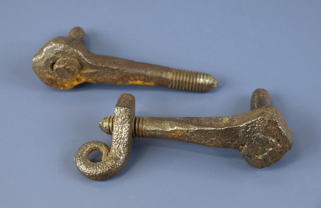 Antique Hand Forge Pintle Pin Bolt Hinges With Rams Head Nut for Gate ...