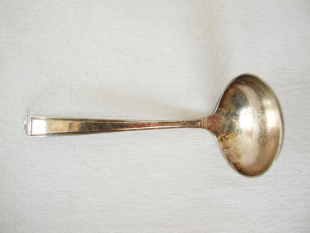 1847 Rogers Bros Silver Plate / Silverplate Ladle / Gravy Spoon With a ...
