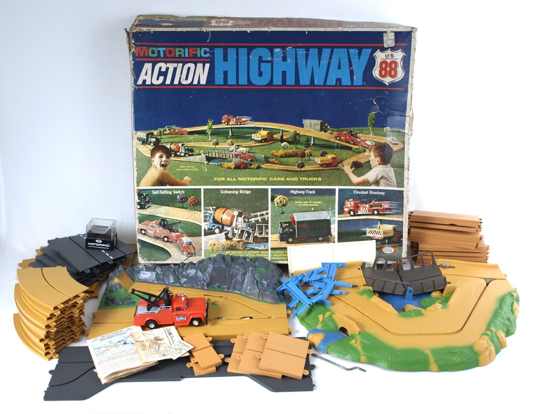 Vintage 1967 Ideal Motorific Action Highway US 88 Track Set With Tow ...