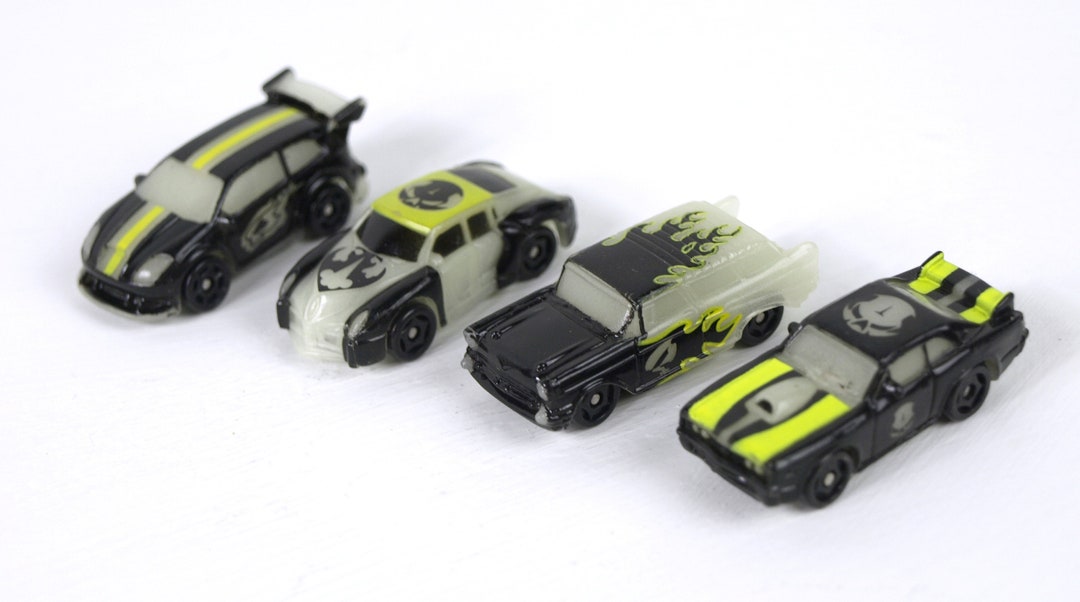 Playmates 2004 Glow in the Dark Micro Speedeez Roller Balls Mini ...