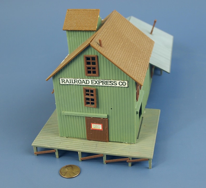 Vintage Tyco Freight Station HO Scale Plastic Railroad Express Company ...