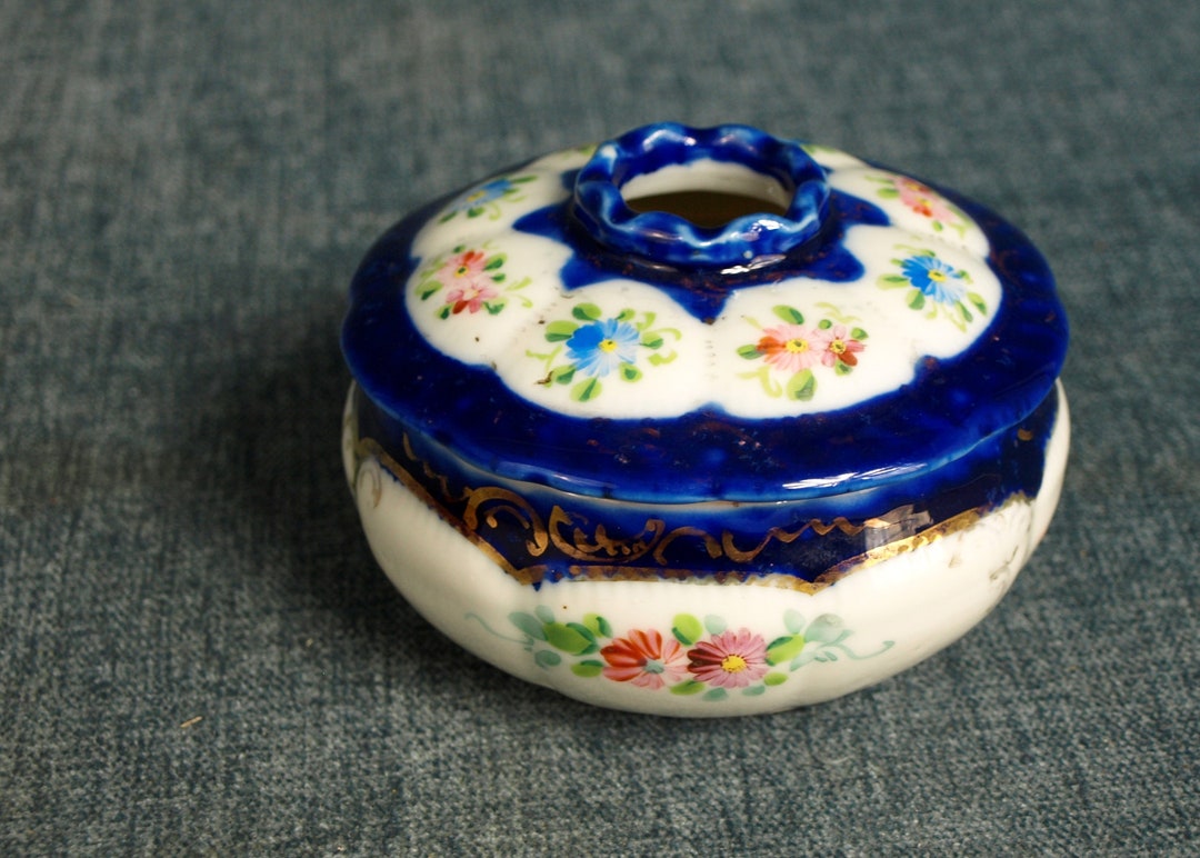 Vintage / Antique Porcelain Hair Receiver Blue and White With Floral ...