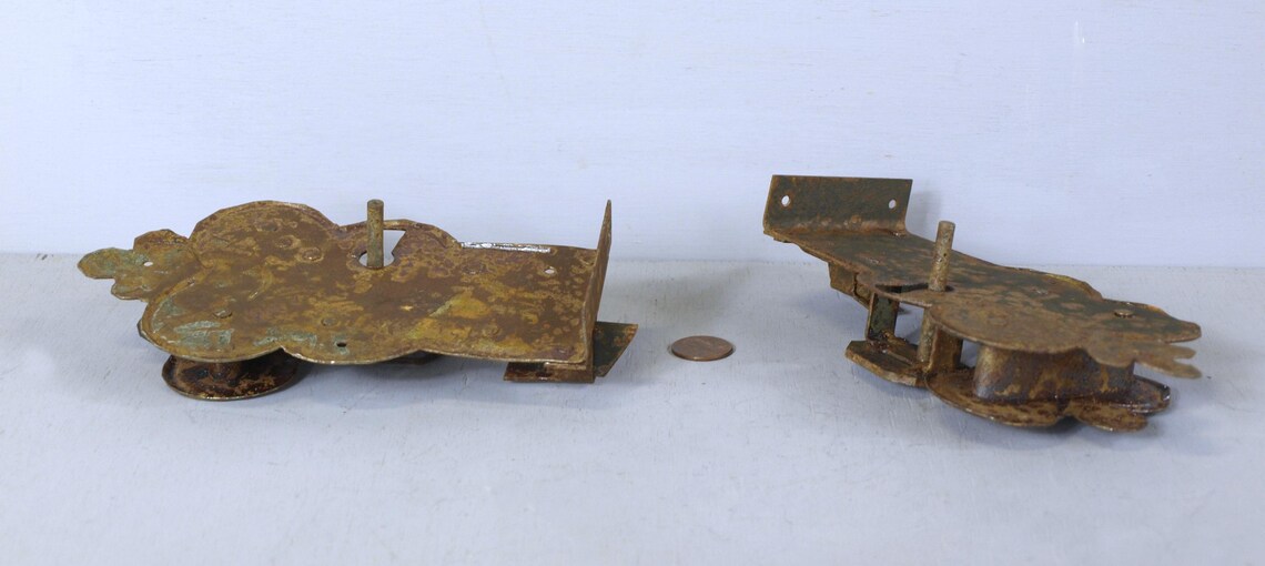 Early Antique Set of (2) Wrought Iron Clover / Heart Locks 17th Century ...