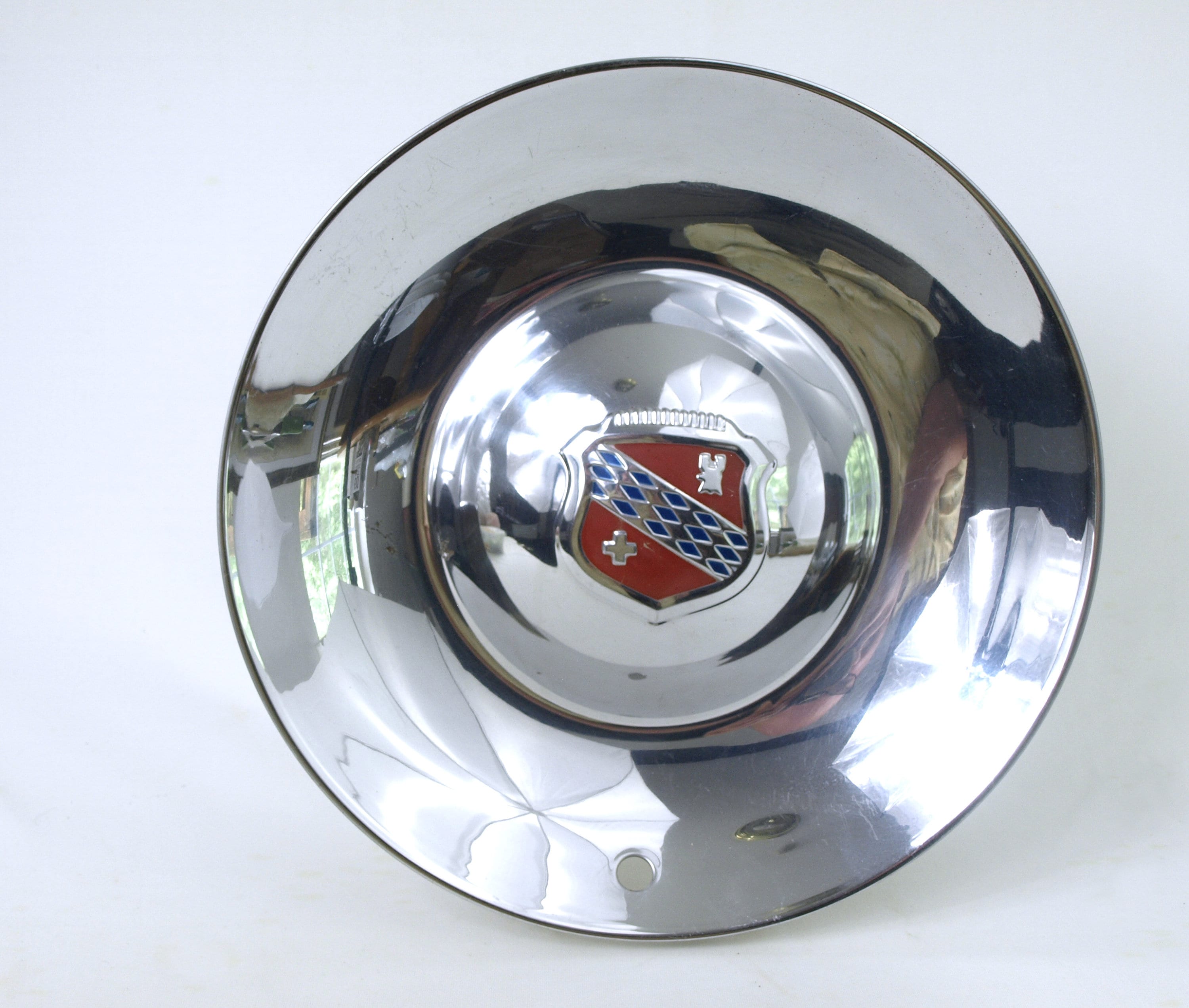 Buick roadmaster hubcaps store