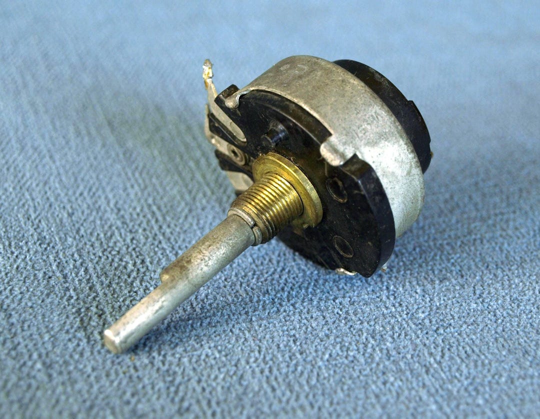 Vintage Und Lab Co VR957 Potentiometer - 1A 250V 3A 125V 10A. 10V. - Etsy