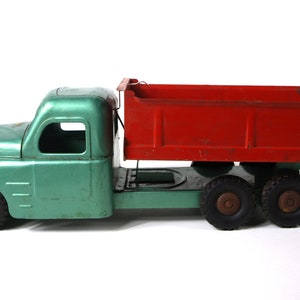 Vintage Structo Toys Dump Truck, Circa 1950's Red & Green W/ Original ...