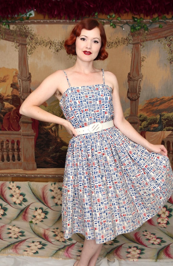 1950s Blue and White Geometric Atomic Print Canvas Su… - Gem