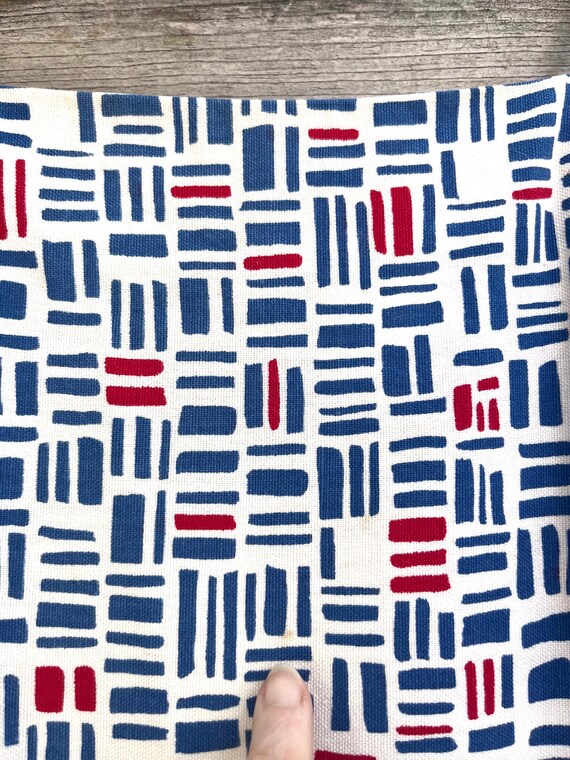 1950s Blue and White Geometric Atomic Print Canvas Su… - Gem