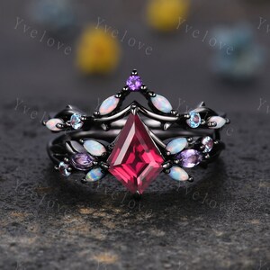 Vintage Kite Red Ruby Engagement Ring Set,black Gold,vines Amethyst ...