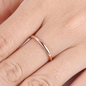 Plain Gold Ring Simple Plain Gold Wedding Band Solid 14k Rose Gold ...