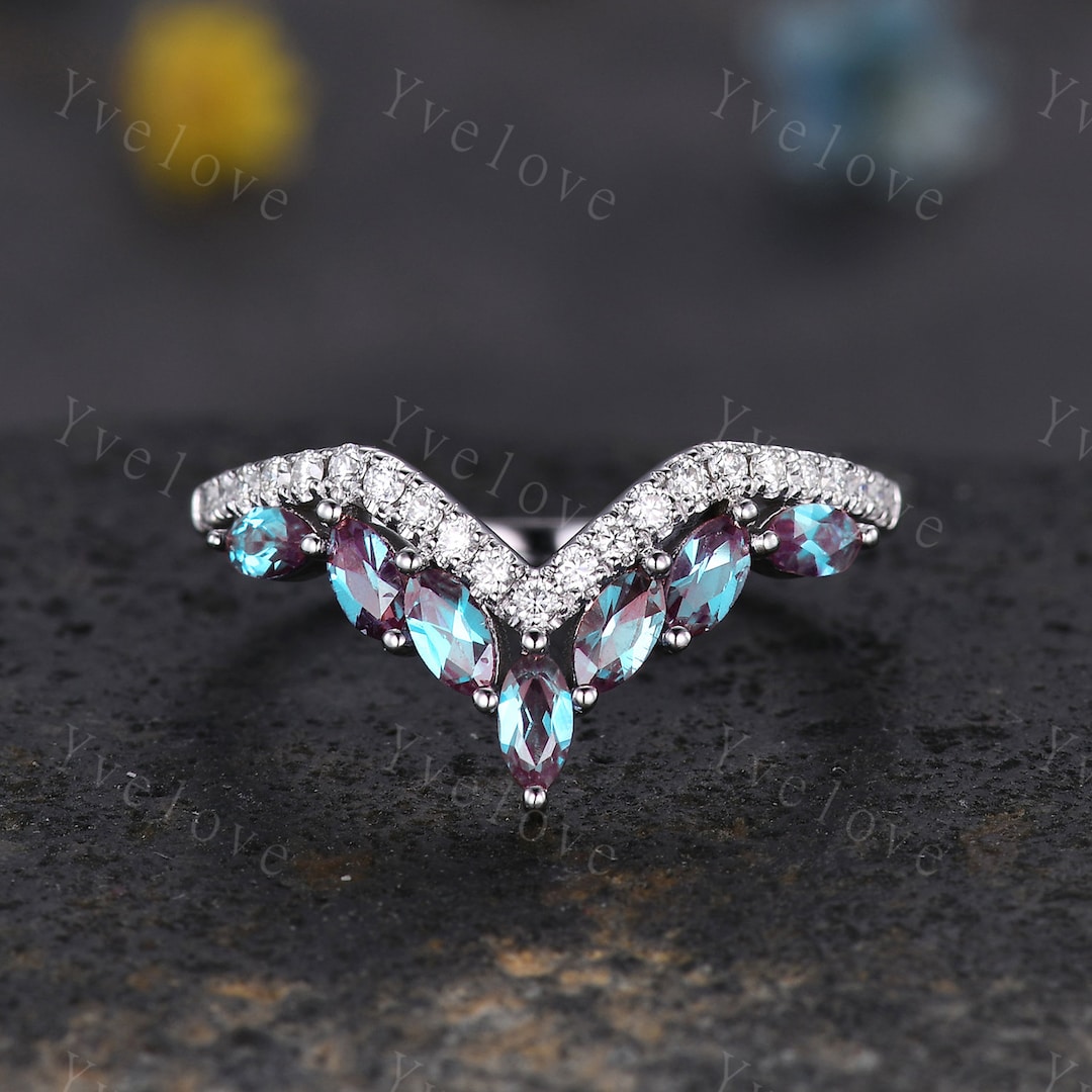 Vintage Alexandrite Wedding Ring,alexandrite Moissanite Wedding Band ...