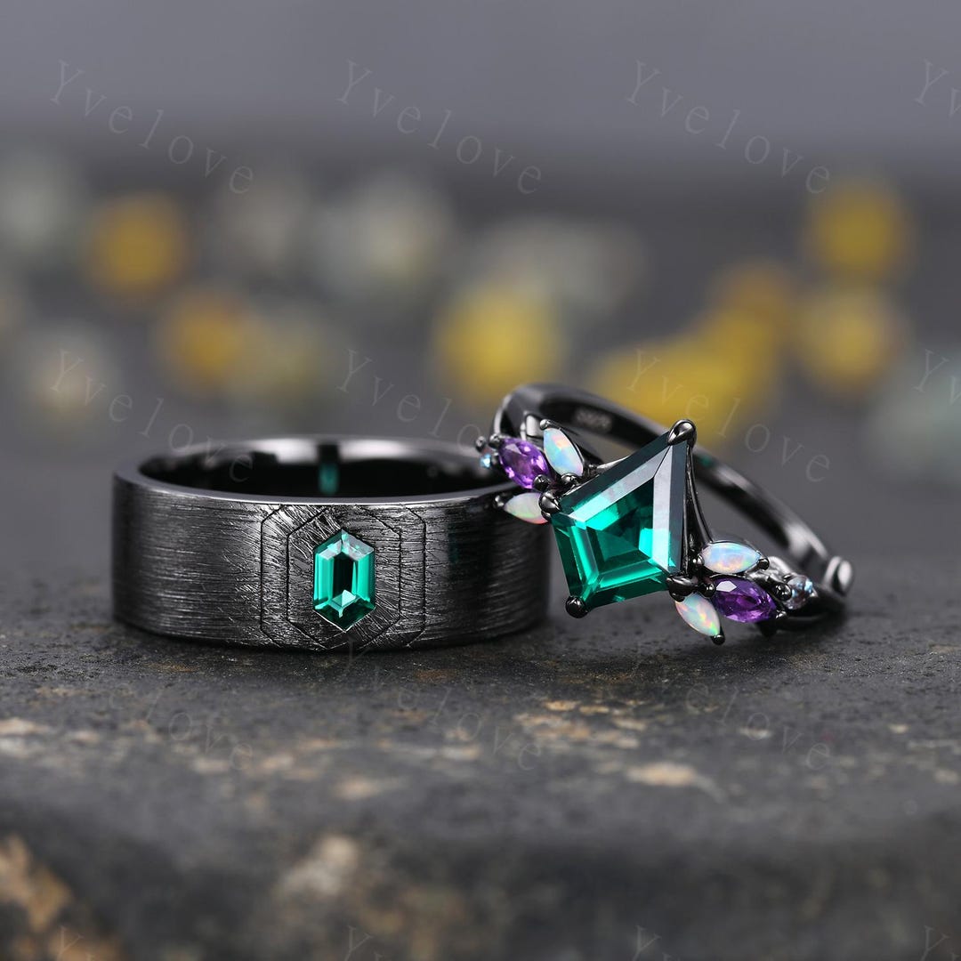 Green Emerald Couple Rings Black Gold His and Hers Wedding Band ...