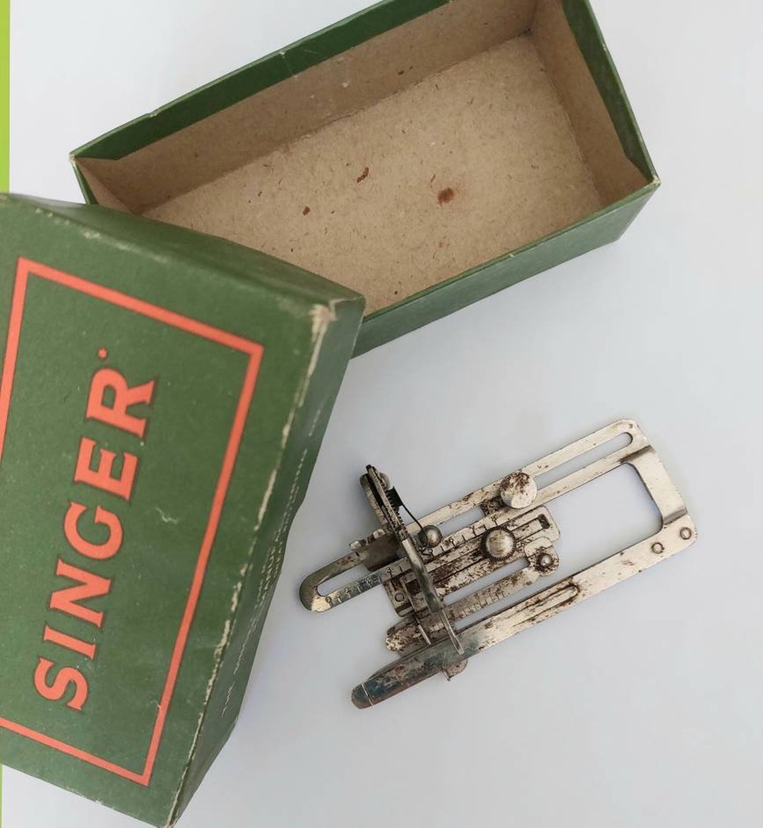 Vintage Singer Box With Rare Tuckmarker Back Clamping Foot No 36584 ...