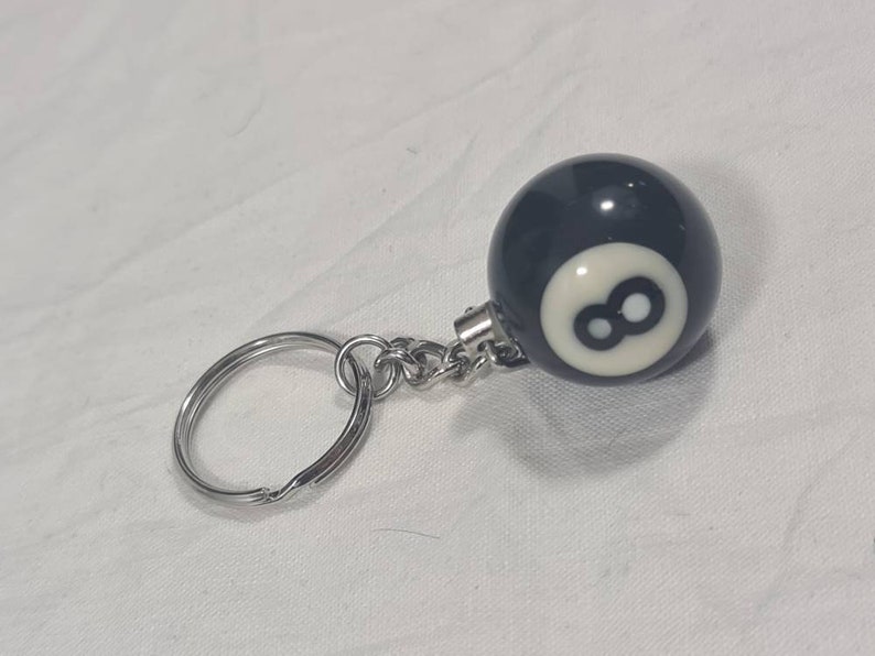 8-ball Keyring Vintage Collectible Retro Kitsch Accessories Eight Ball ...