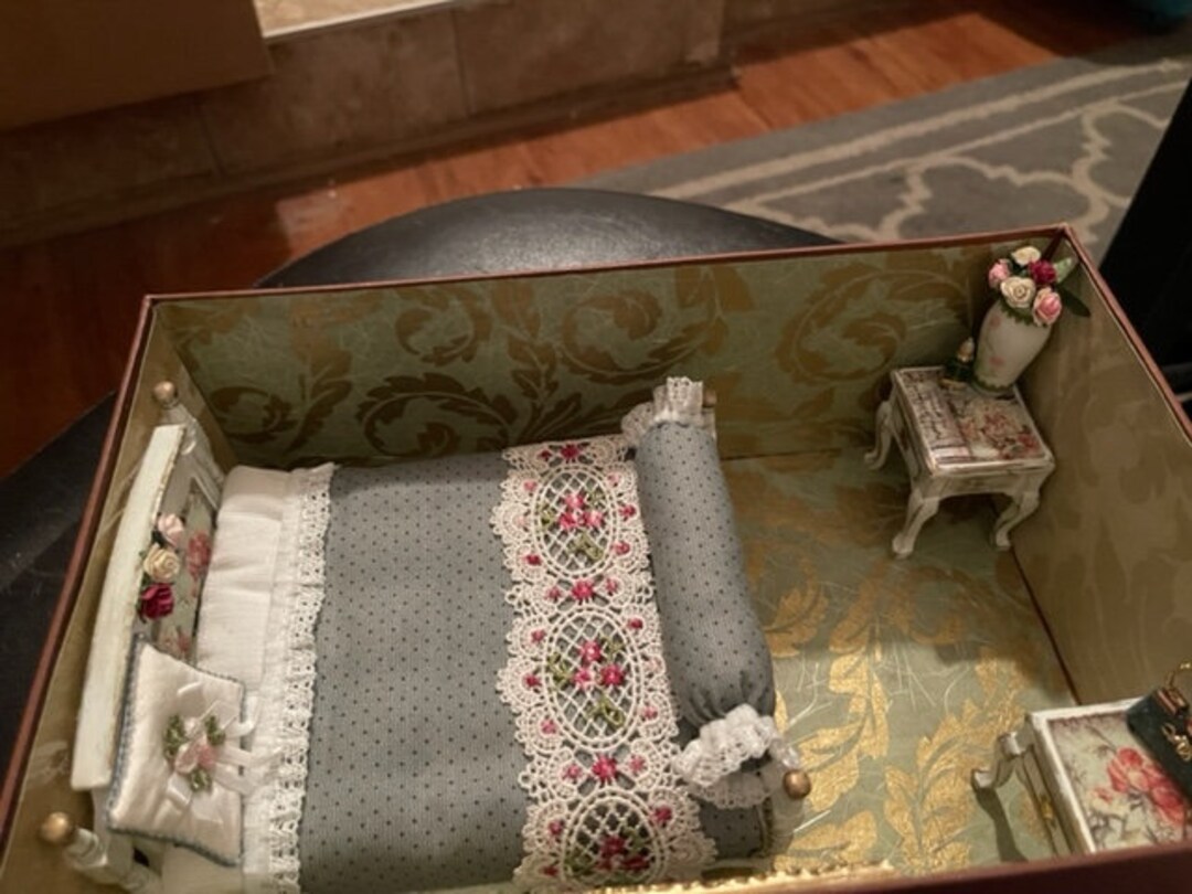 Victorian Rose Bedroom OOAK Scene in Show Box Mixed Media Assemblage 11x4.25x7.75 - Etsy