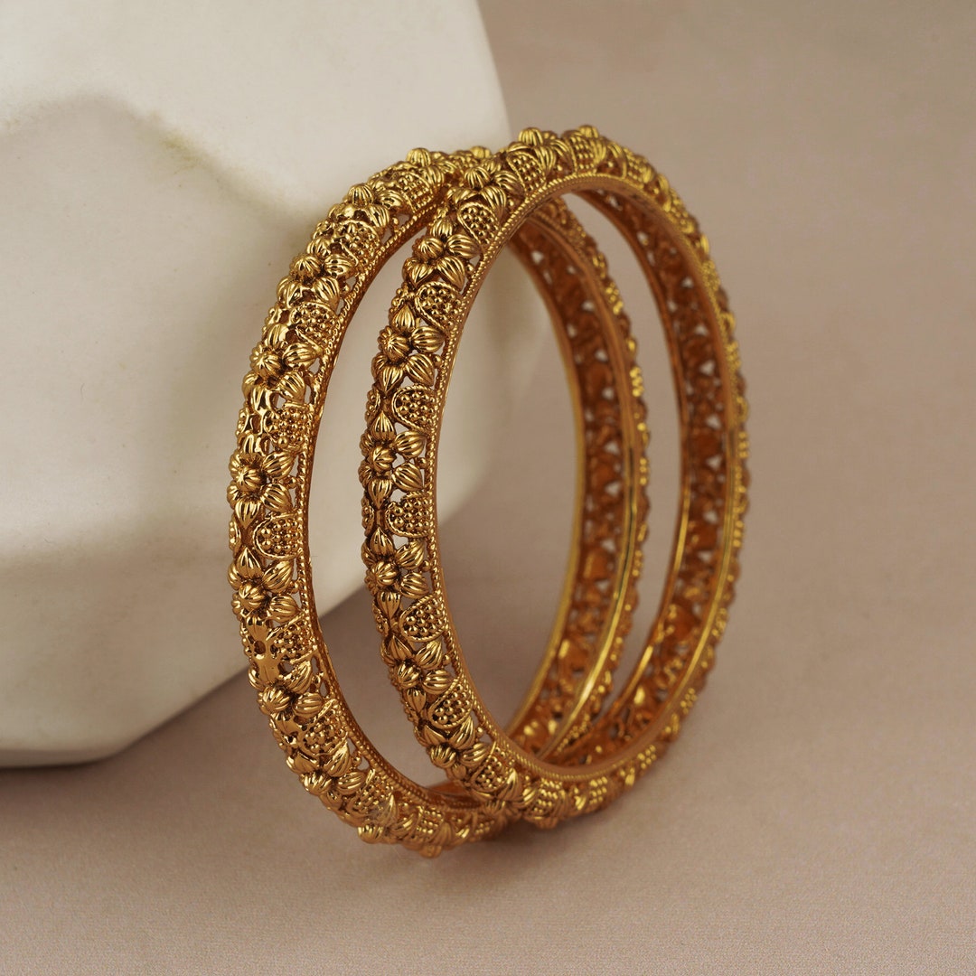 Indian Gold Bangle, Indian Wedding Set, Traditional Antique Gold Bangle ...