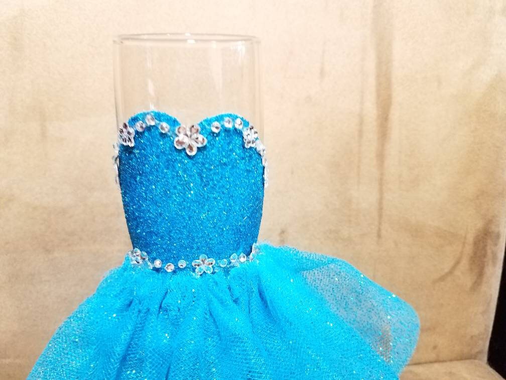 Bridesmaid Champagne Glasses / Prom / Sweet 16 / Quinceañera / - Etsy