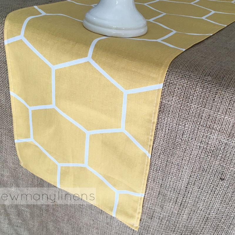 Bee Table Runner - Etsy