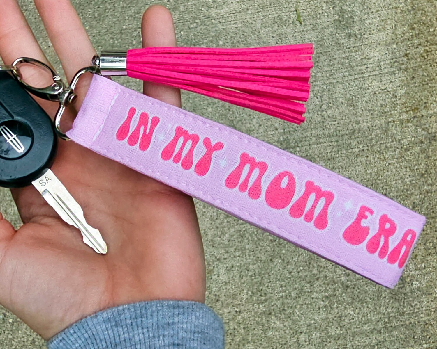 In My Mom Era Keychain Wristlet | Mama Wrist Lanyard for Keys | Mom Car ...