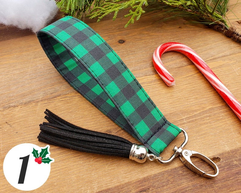 Christmas Keychain Wristlet | Keychain Bracelet Gift for Her | Holiday ...