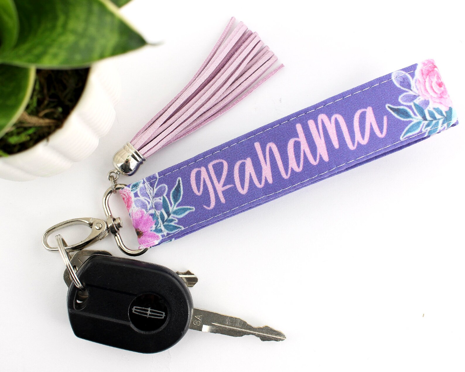 Grandma Keychain Wristlet Mothers Day Gift for Grandma Key - Etsy