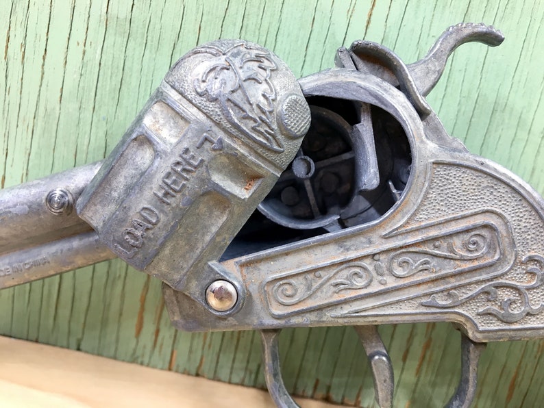 Vintage Pink Toy Cap Gun Working 1960s Collectible Cowgirl | Etsy