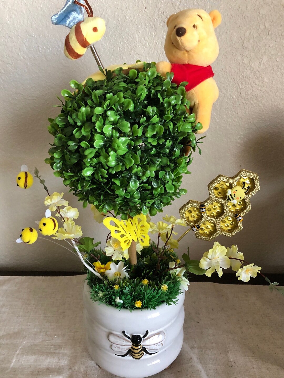 Winnie the Pooh Topiary, Disney Pooh Topiary, Pooh and Bees Topiary ...