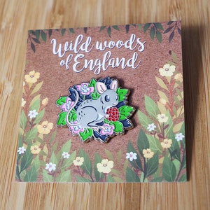 Mouse & Flowers Enamel Pin - Etsy
