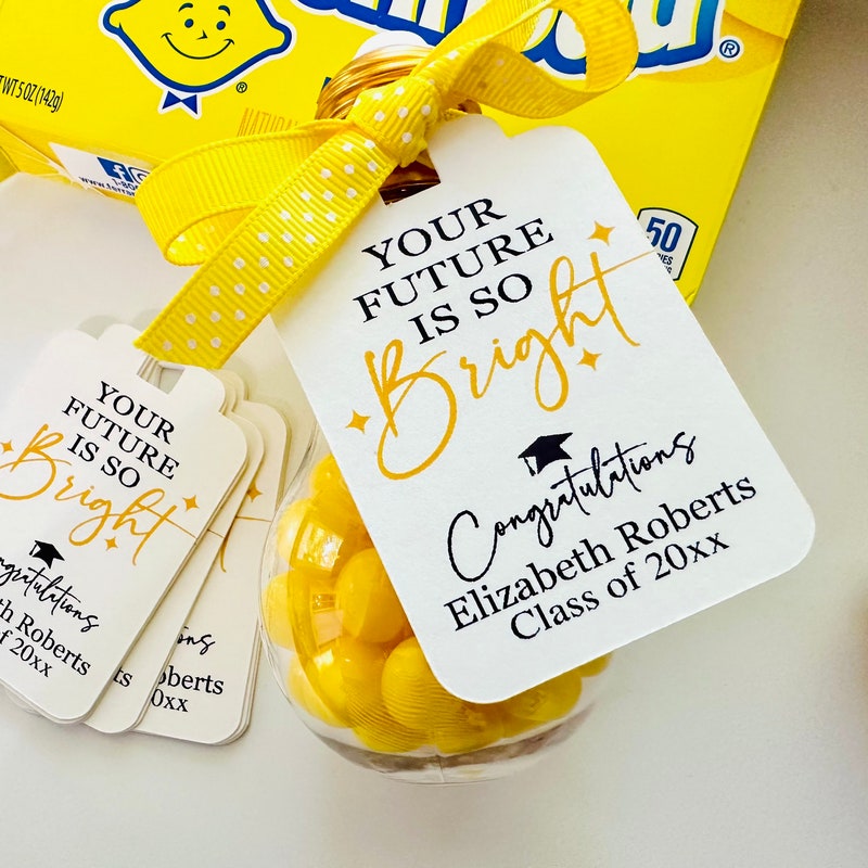 Graduation Gift Tags - 60+ Gift Ideas for 2024