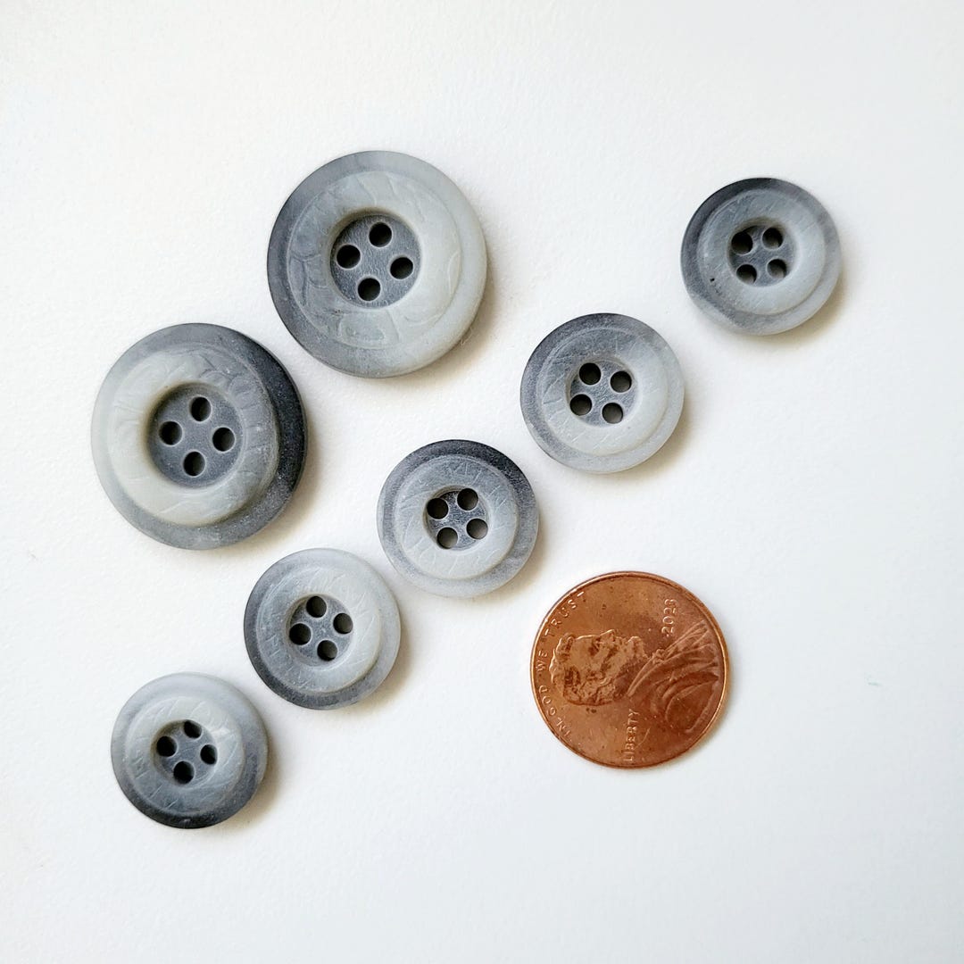 Vintage Gray Buttons, Set of 7, Large 21mm/ Smaller 15mm, Shades of ...