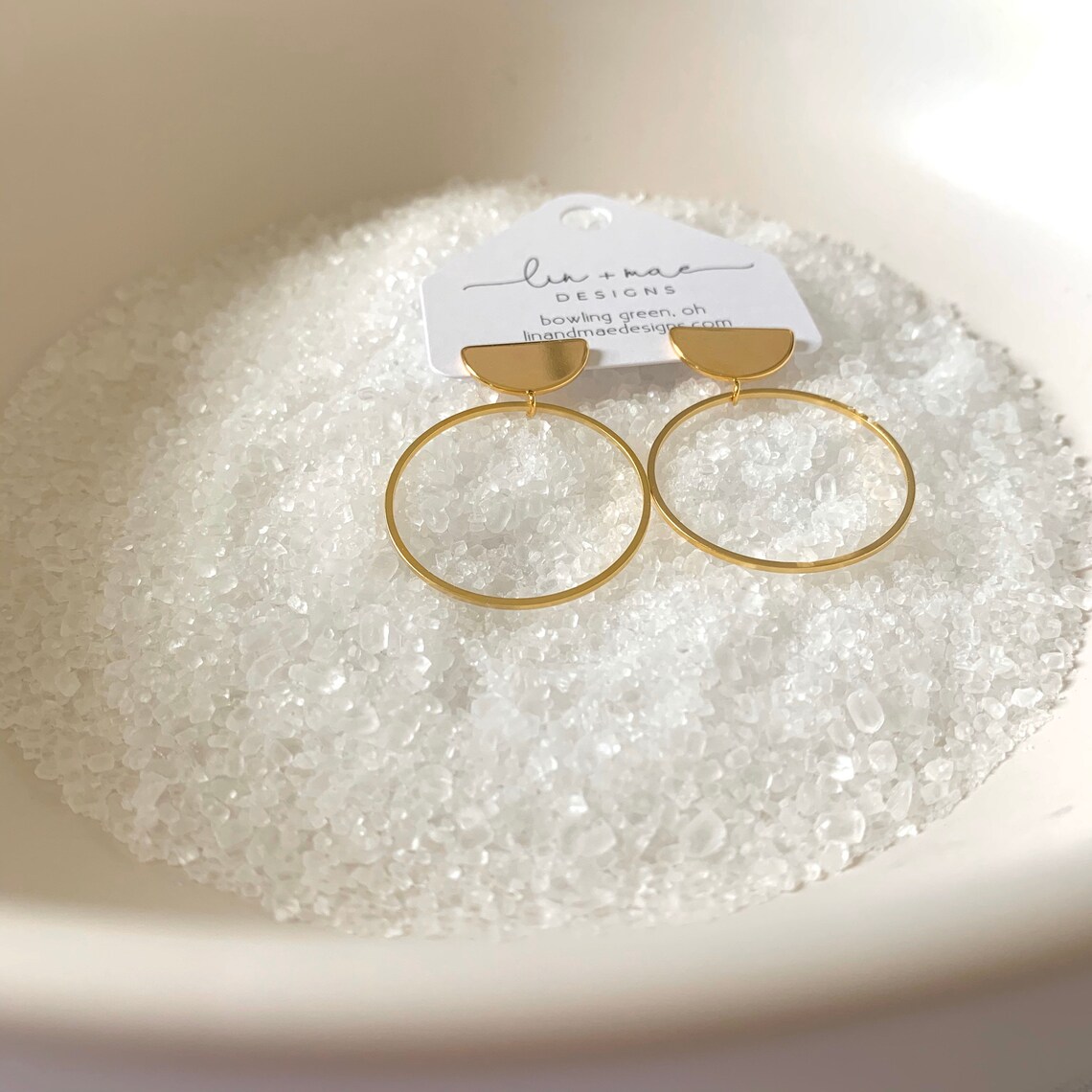 Dainty Geometric Gold Hoops// Half Circle + Hoops - Etsy