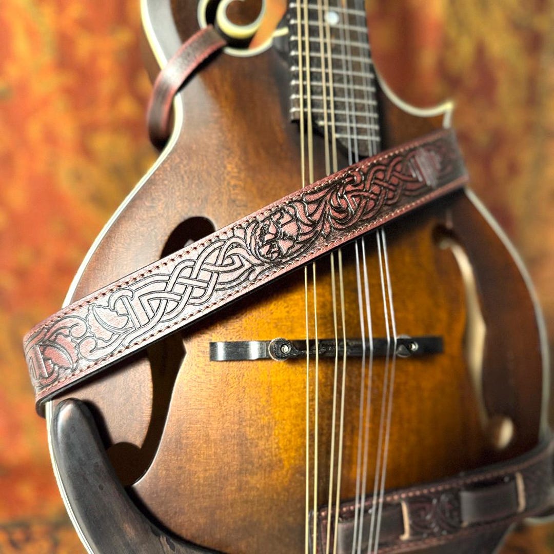 Walker and Williams M-20-RD Mahogany Red Leather Premium Padded ...