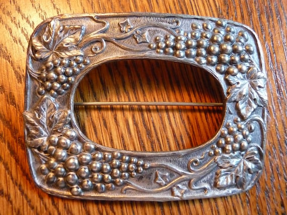 Large Antique Vintage Victorian Brooch Pin | Etsy