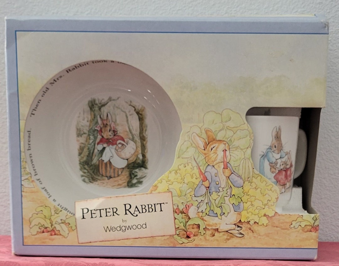 Wedgwood Peter Rabbit Nurseryware Set NEW IOB Plate Peter Getting Tea ...