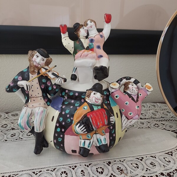 Sculptural Teapot - Etsy