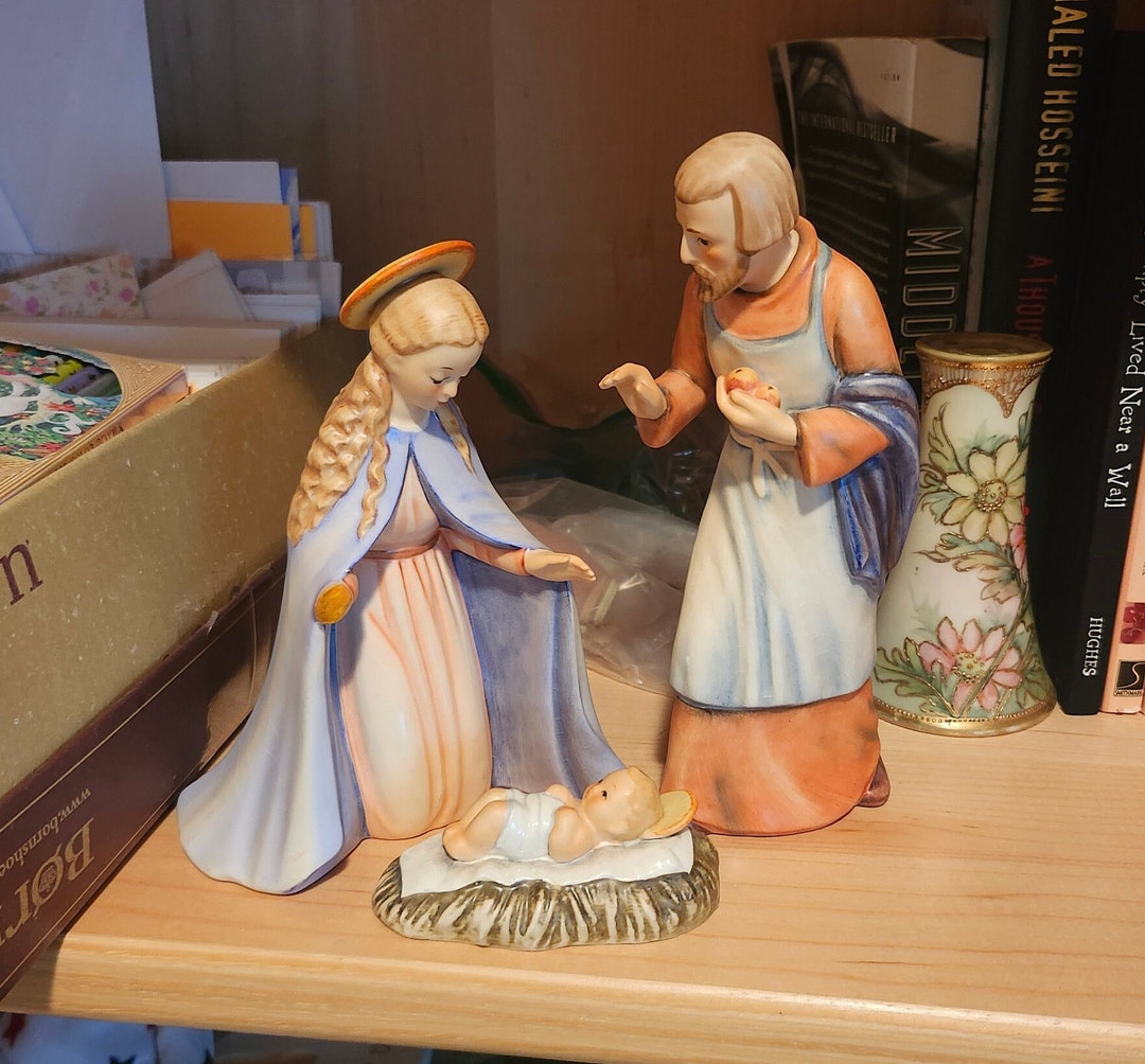 Goebel Large Mary 214/A Single Nativity Piece TKM-4 Right Hand Broken ...