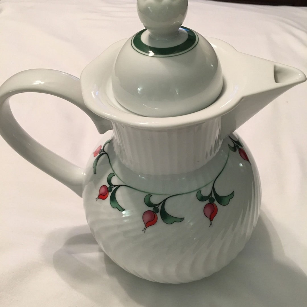 Suz Pix Vintage Dansk Rosebud Coffee Set Coffee Pot 6 Matching Mugs ...