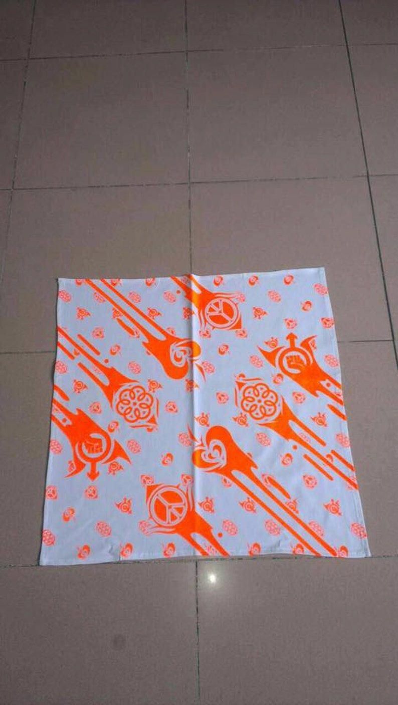 PLUR SYMBOL Glow in the Dark UV Clothe Bandana With Black | Etsy