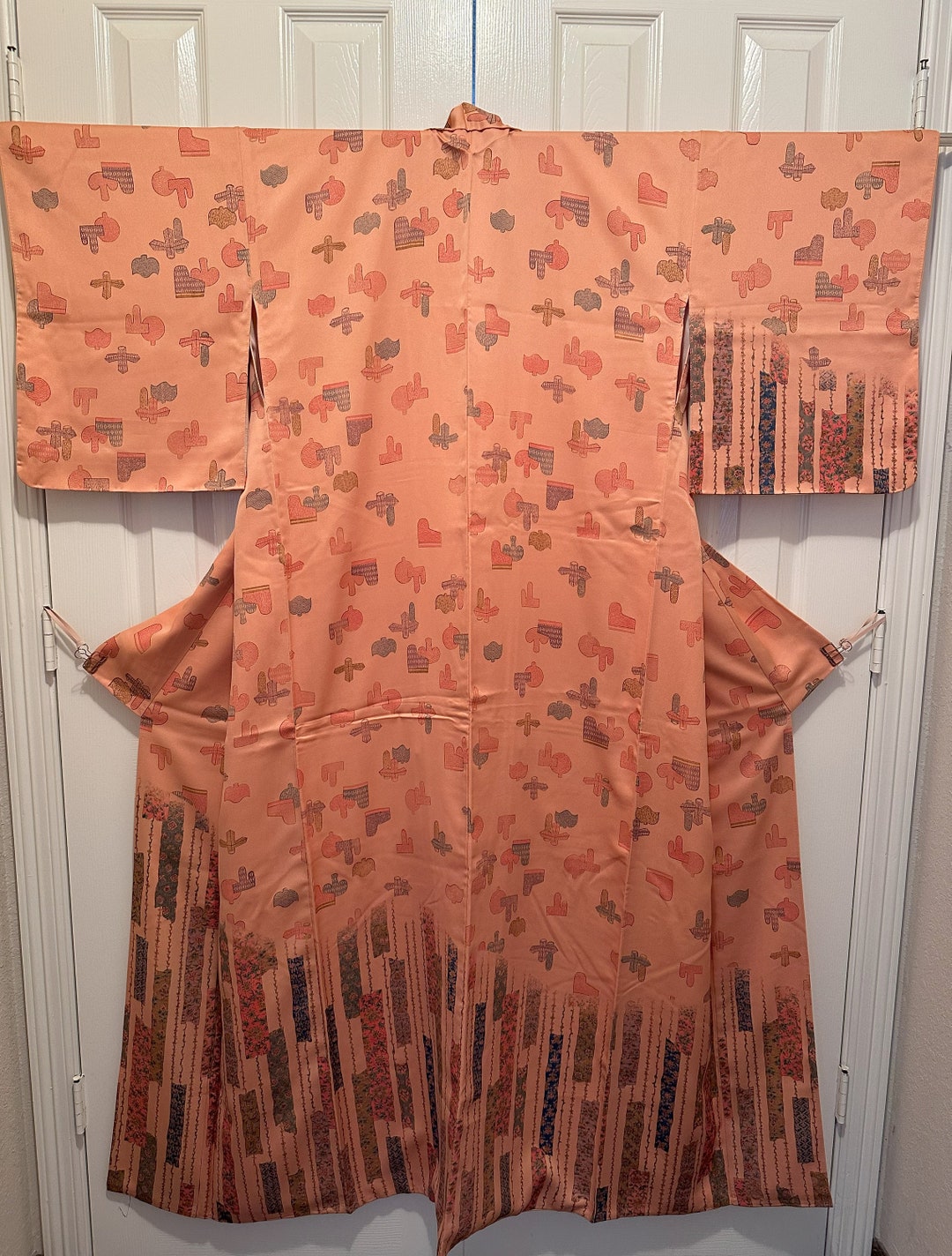 VINTAGE Visiting Kimono, Sarasa Pattern, Orange, Pure Silk, Wide Collar ...