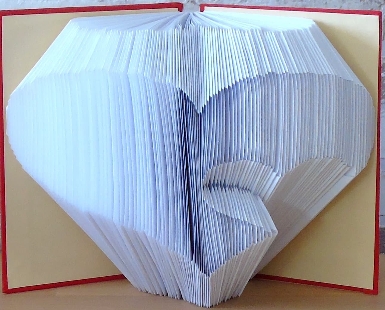 Libro doblado Corazón en el corazón en un cuaderno a mano / | Etsy