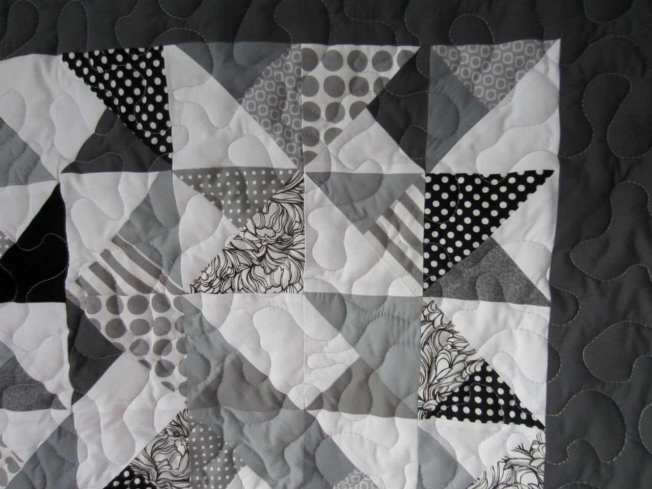 Gray and White Modern Quilt, Traditional Gray Quilted Triangle Sofa ...