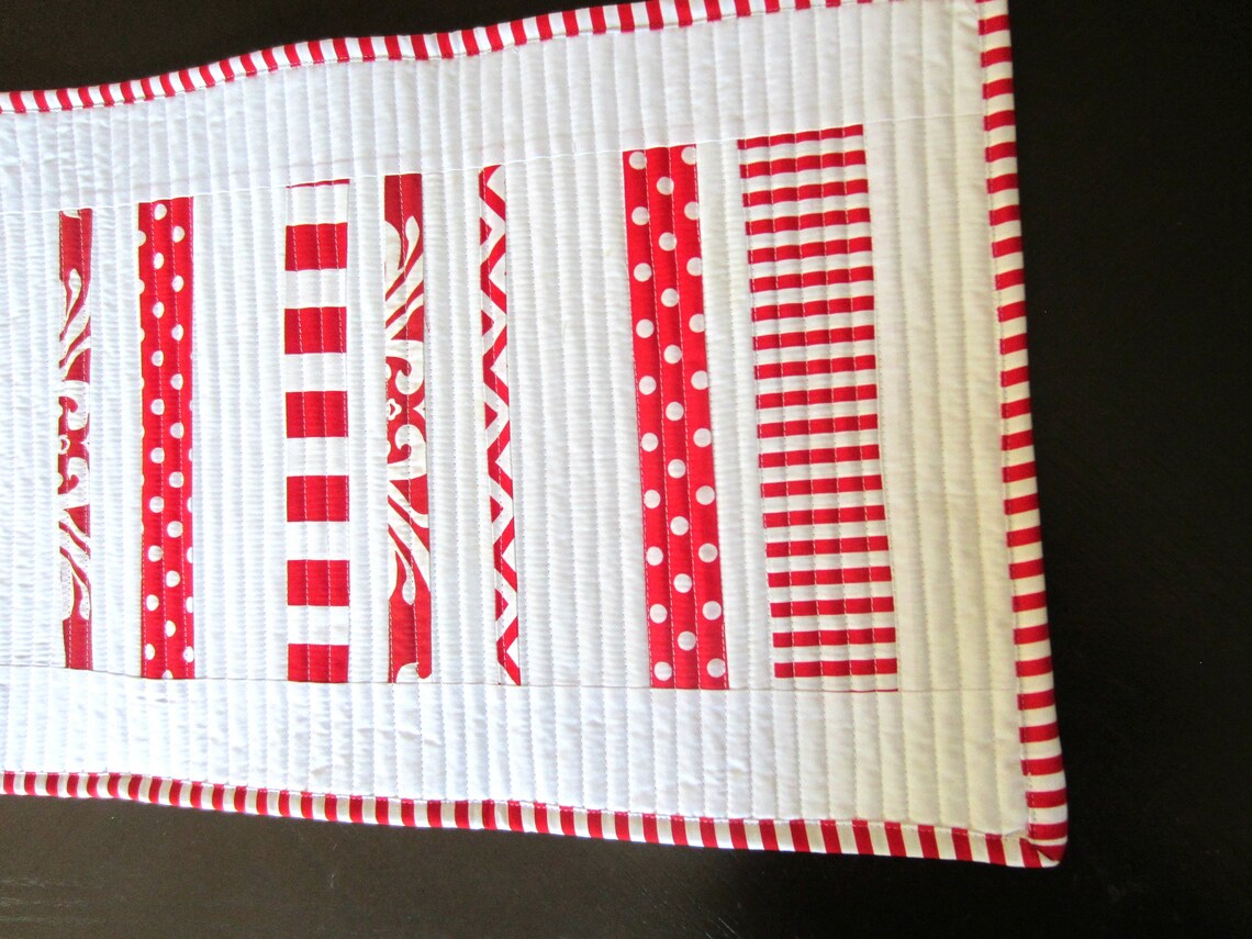 Red and White Quilted Table Runner Festive Table Topper | Etsy