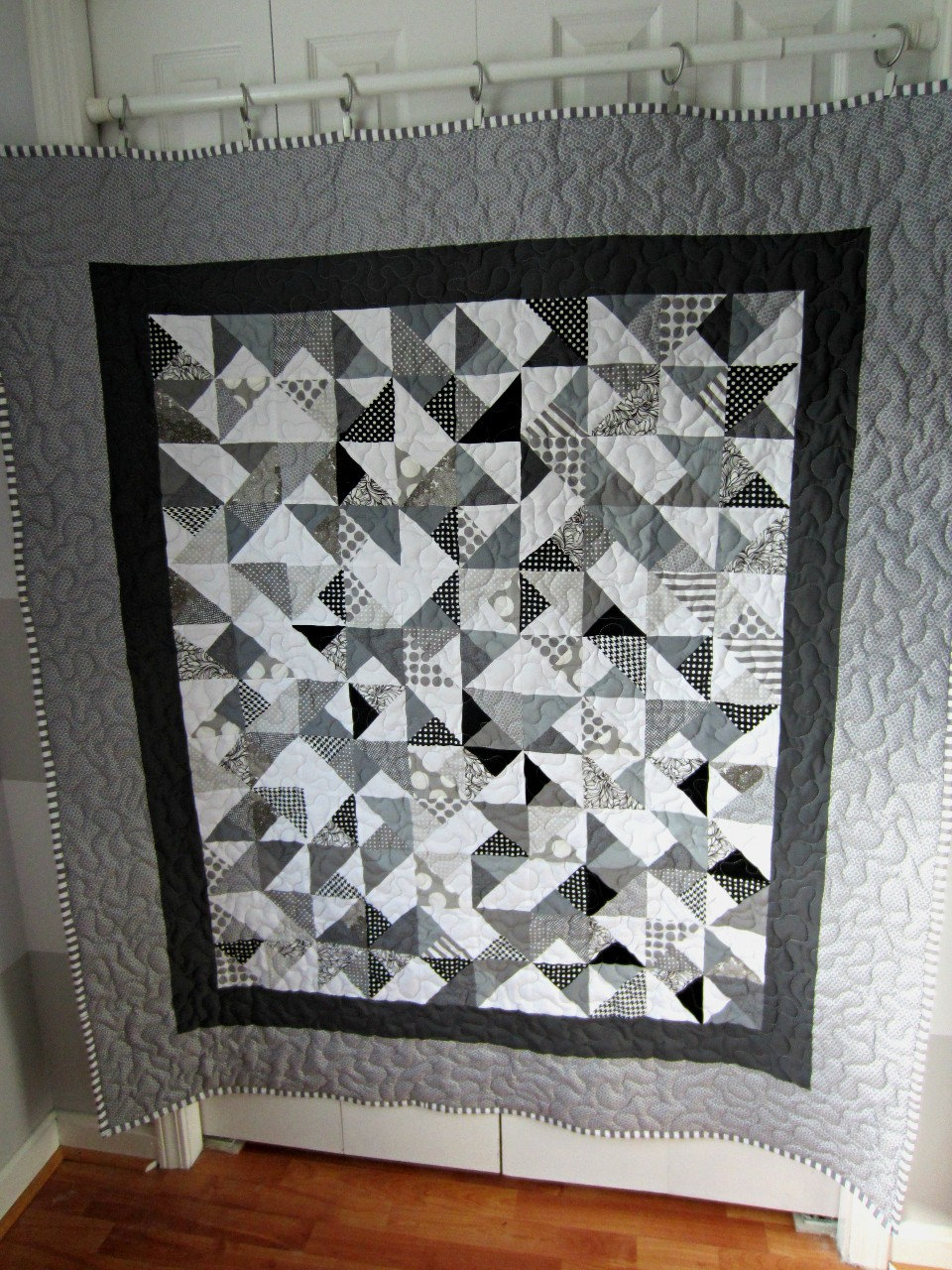 Gray and White Modern Quilt, Traditional Gray Quilted Triangle Sofa ...
