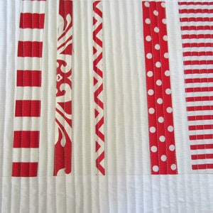 Red and White Quilted Table Runner, Festive Table Topper, Holiday Decor ...