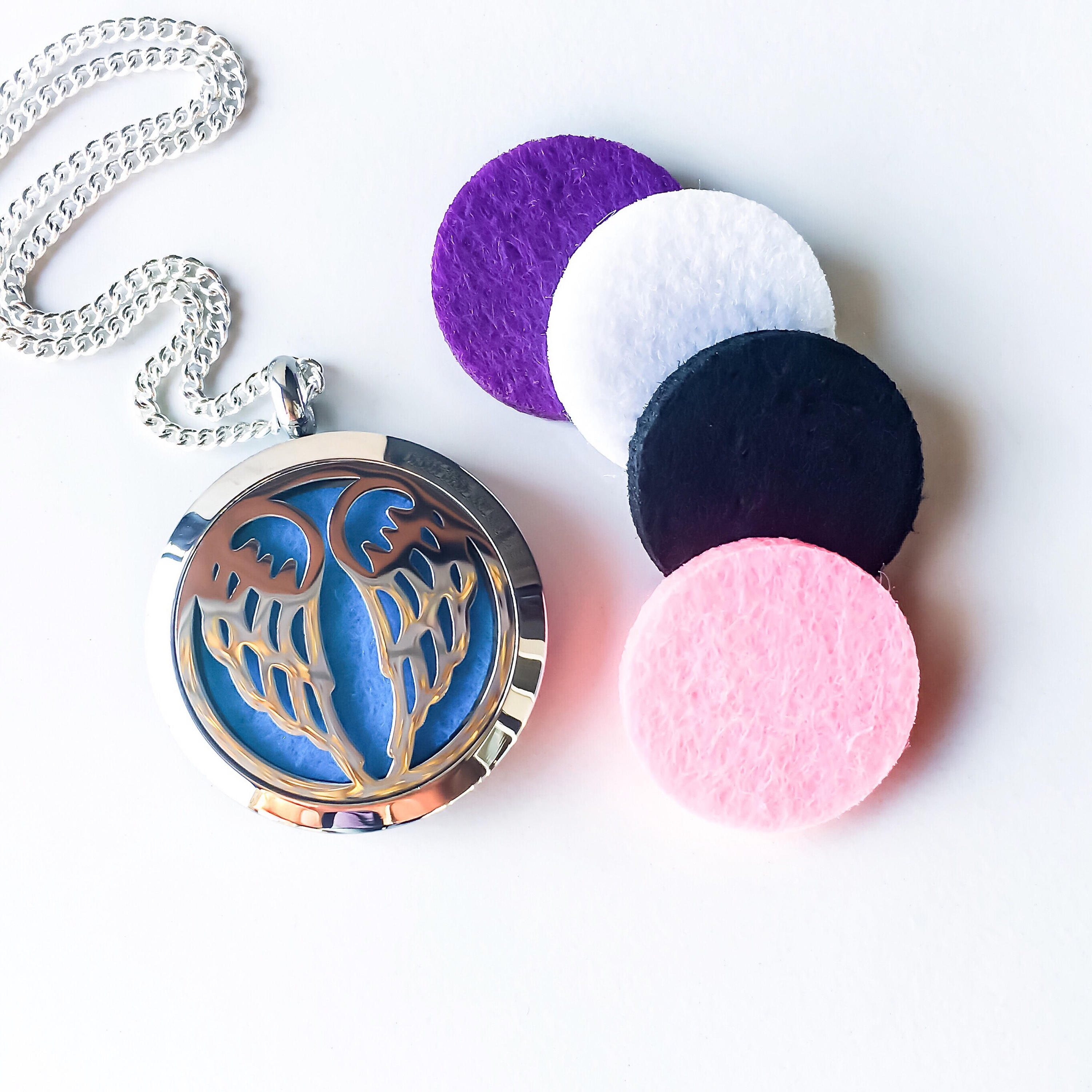 Aromatherapy: Essential Oil Diffuser Necklace -Angel Wings