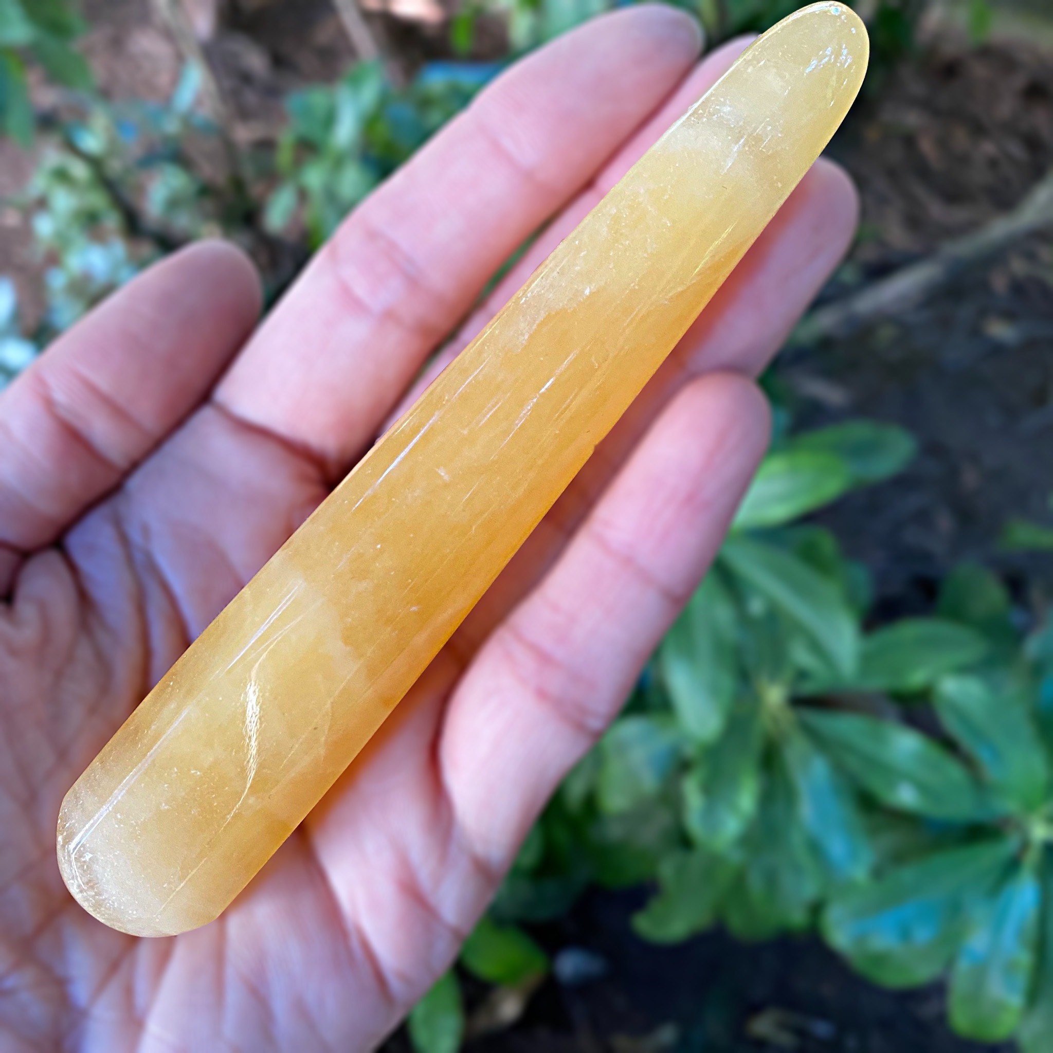 Rocks & Geodes Kids' Crafts 82g Natural Orange Calcite Carved Point ...