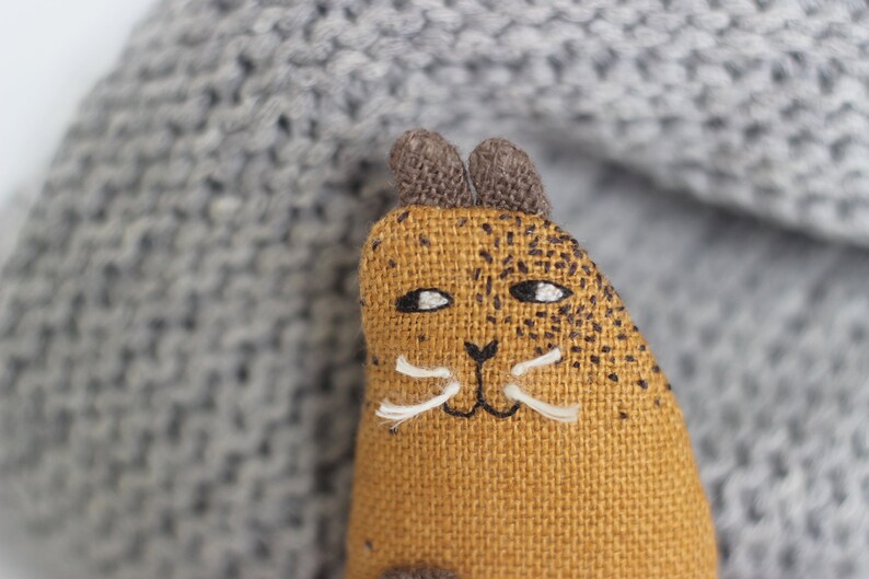 Cat Brooch Linen Cat Textile Cat Miniature Cat Cat Lovers | Etsy