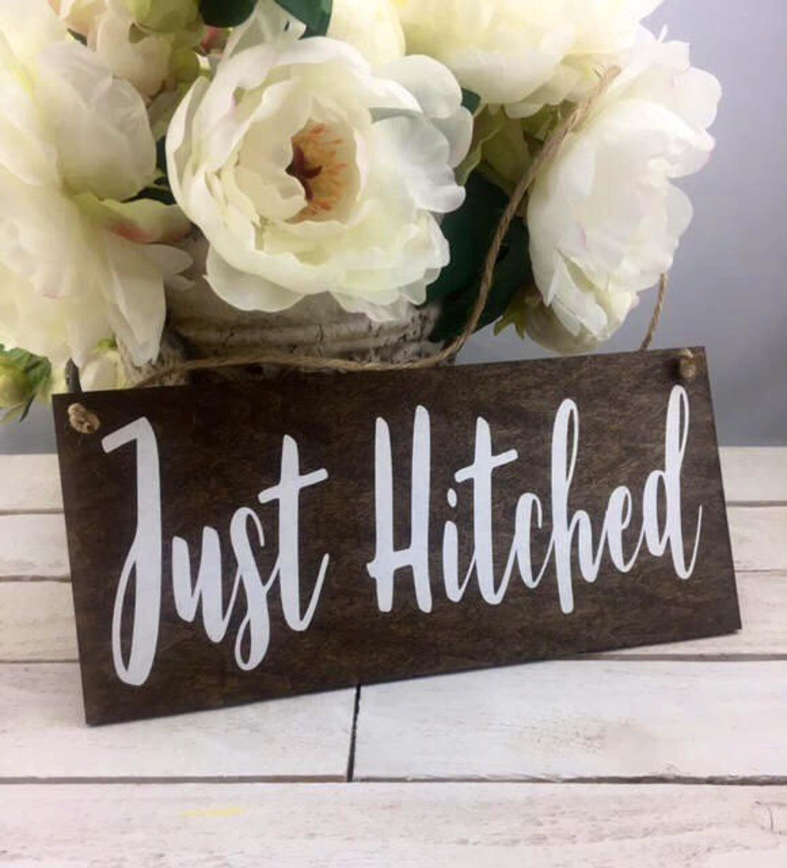 Just Hitched Wedding Sign-Wood Wedding Sign-12x | Etsy